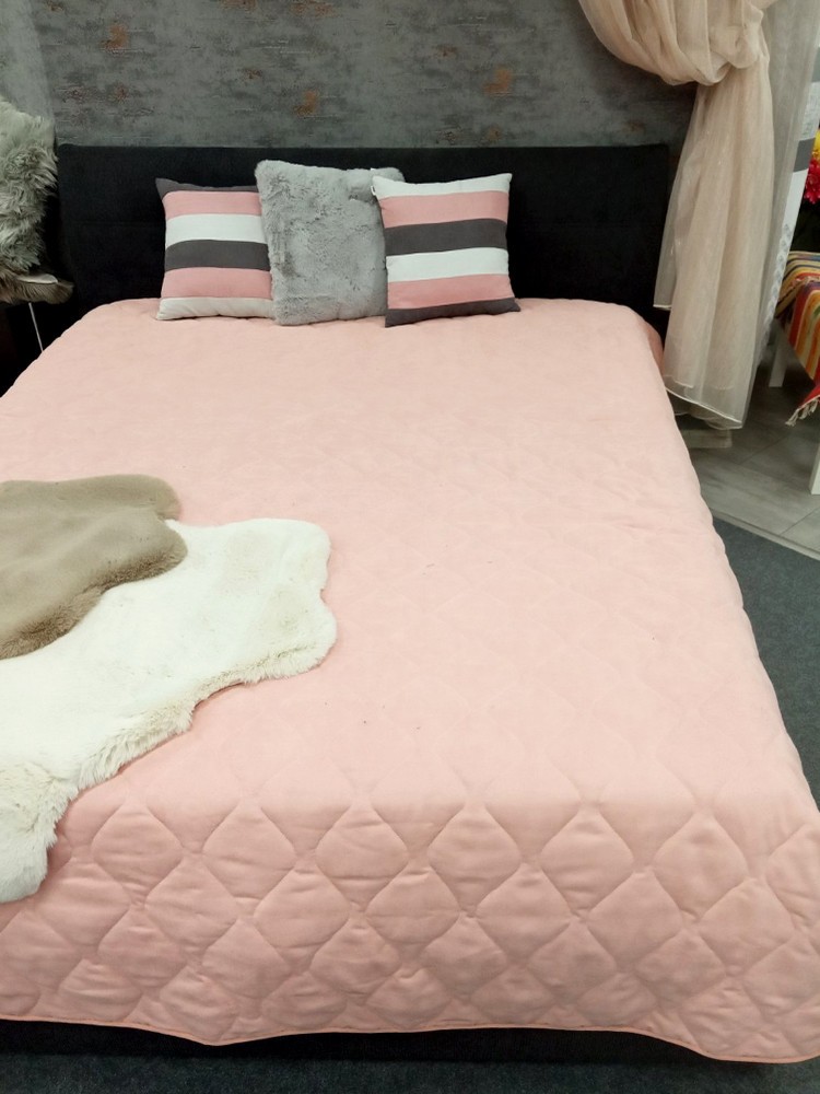 Капитонирано шалте в бебешко розово 215x240см.